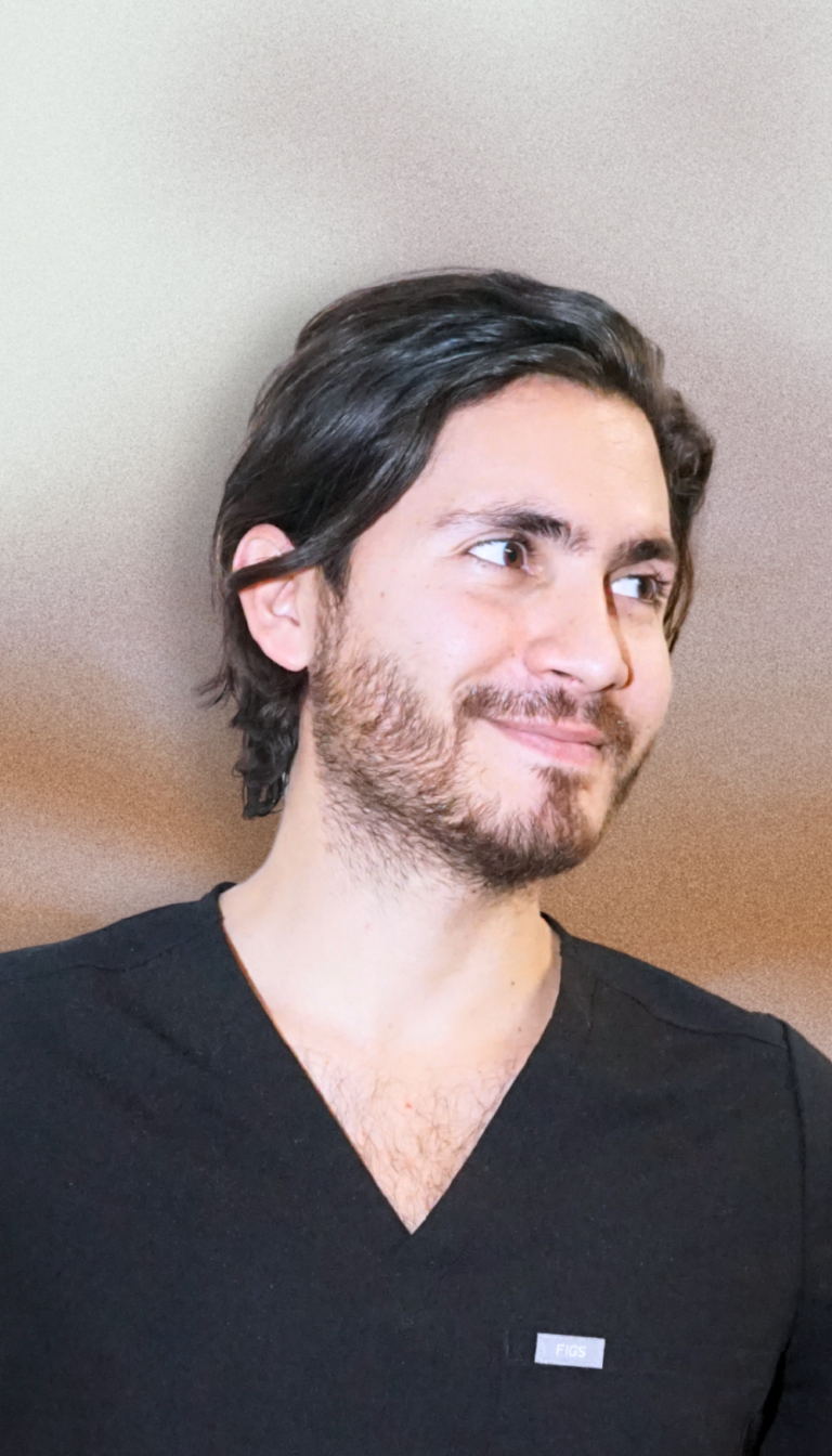 Dentistes hautement qualifiés à Paris I Paris Dental Studios